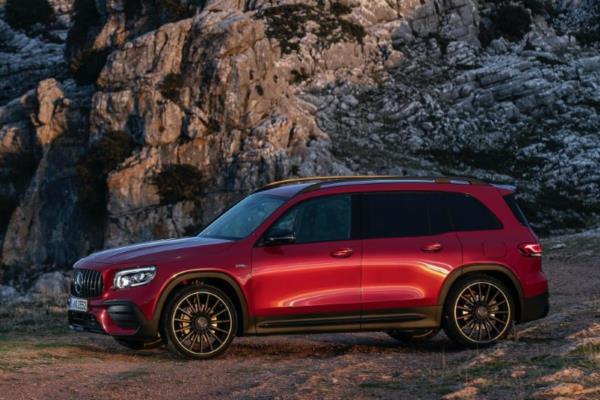 Yeni Mercedes-Benz GLB resim galerisi (02.06.2020)