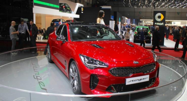Kia Stonic Eylül'de, Kia Stinger Ekim ayında geliyor