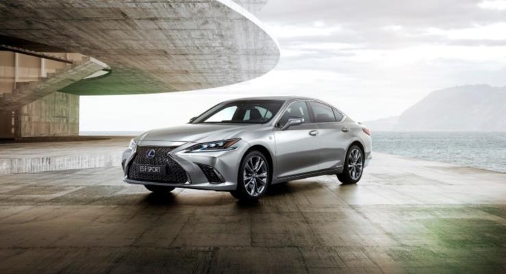 Lexus ES'nin Lüks Kabini Samuray Kılıçlarından İlham Aldı